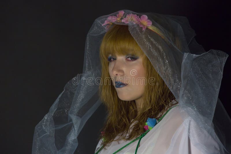 Portret van een witte heks stock afbeelding. Image of grunge - 34112941