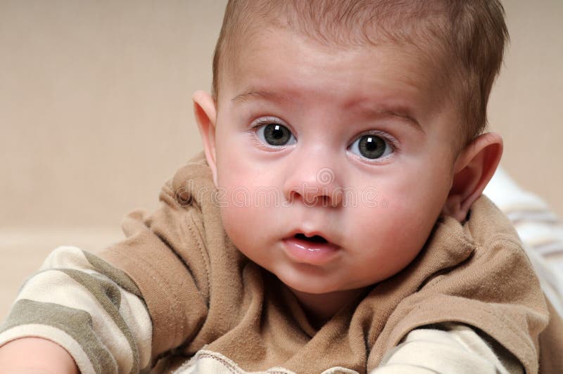 Portret van Leuke Baby stock afbeelding. Image of jongens - 11958323