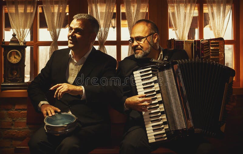 Portretten van Twee Musici stock foto. Image of partner - 88761526