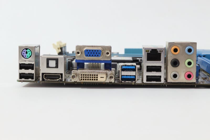 Ports Sur Le Port D'ordinateur Photo stock - Image du rouge, ordinateur ...