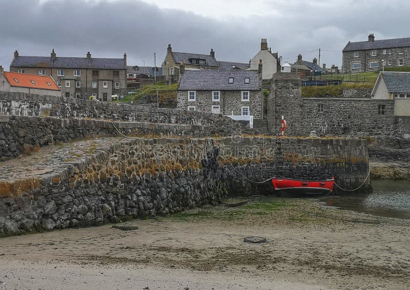 Portsoy Harbour Wall stock image. Image of scotland, harbor - 66303335