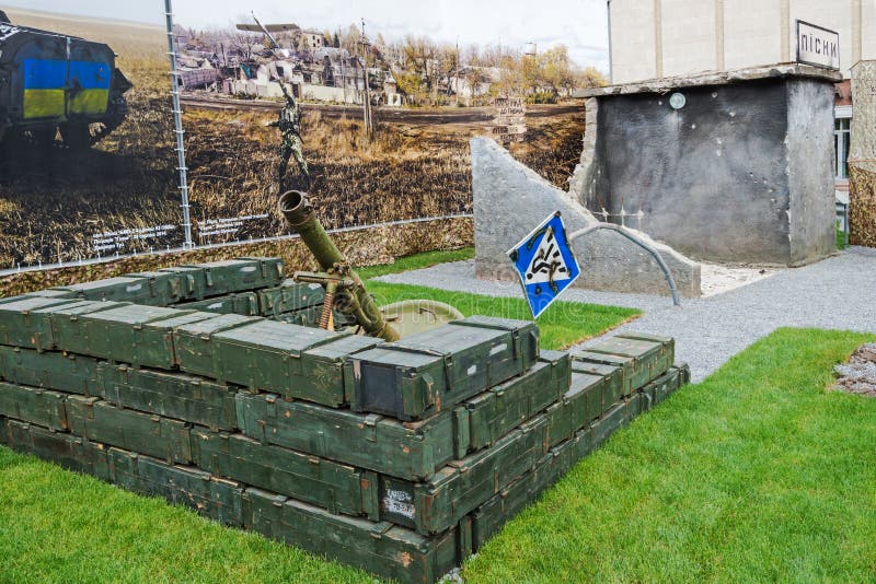 Vieja Posición De Trabajo Del Mortero Foto de archivo - Imagen de viejo ...