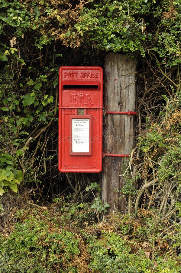 Post Box editorial image. Image of great, english, britain - 97709810