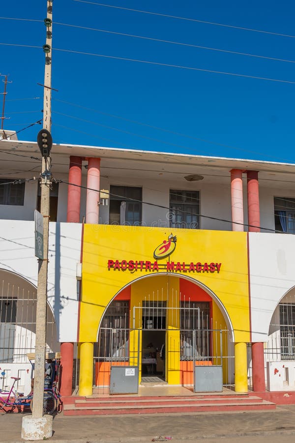 Post office in Morondava editorial image. Image of water - 284594795