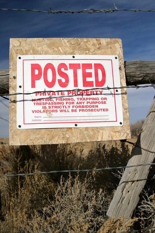 Posted Private Property Sign Stock Image - Image of barbed, grungy: 493771
