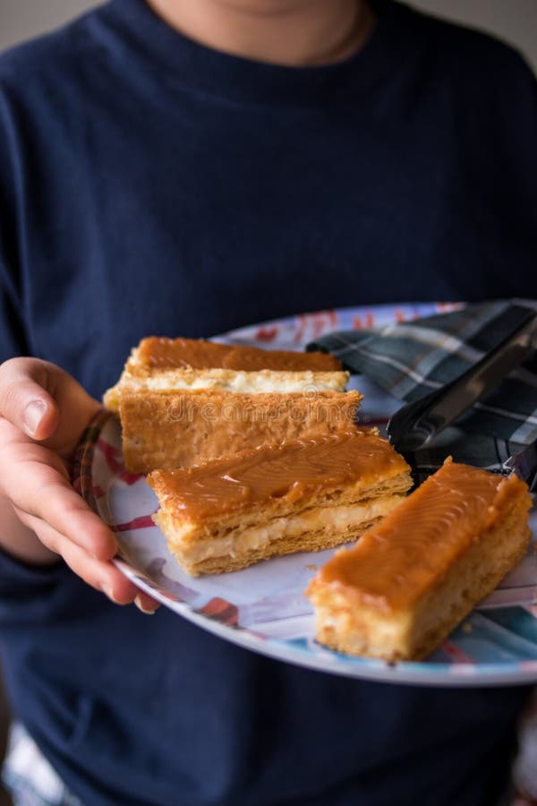 Postre Colombiano Tradicional Milhojas Imagen de archivo - Imagen de ...