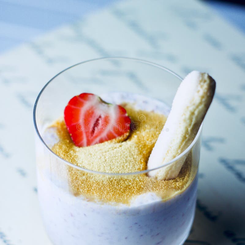 Postre dulce de la tapioca imagen de archivo. Imagen de sabroso - 119076221