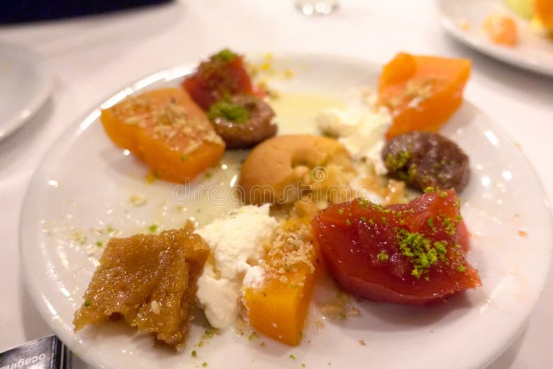 Postres Turcos Tradicionales Imagen de archivo - Imagen de cocina ...