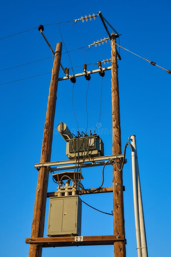 Transformers Electrical Post Powerlines Stock Photos - Free & Royalty ...
