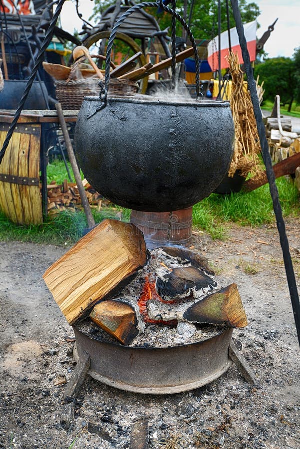 Pot on campfire stock photo. Image of flame, breakfast - 90024364