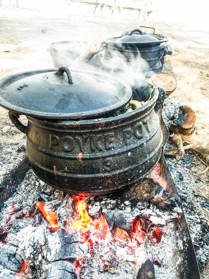Pot on fire editorial stock photo. Image of fire, negev - 103943483