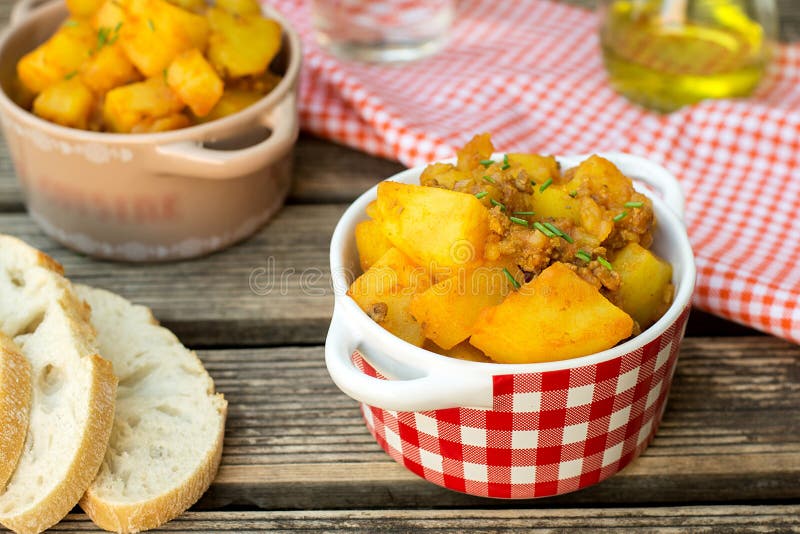 Potato Stew with Minced Beef Stock Photo - Image of stew, beef: 56658506