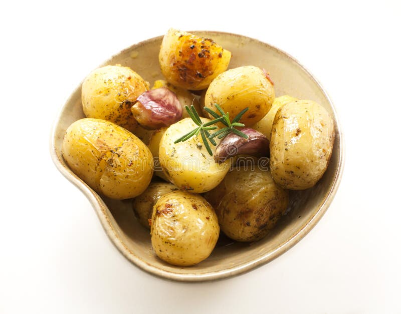 Raw potatoes in the bowl stock image. Image of ready - 81553311