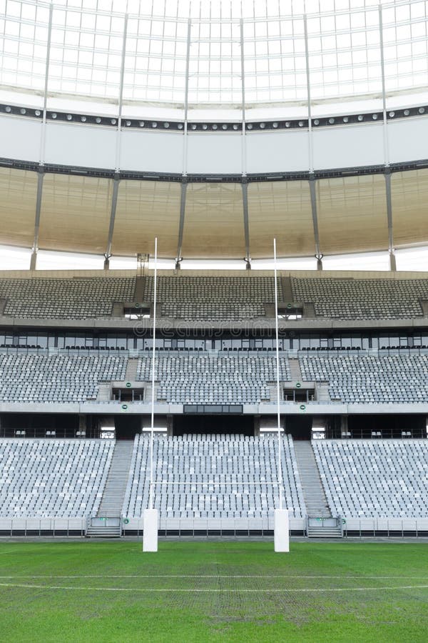Poteau De but De Rugby Dans Un Stade Image stock - Image du matériel ...
