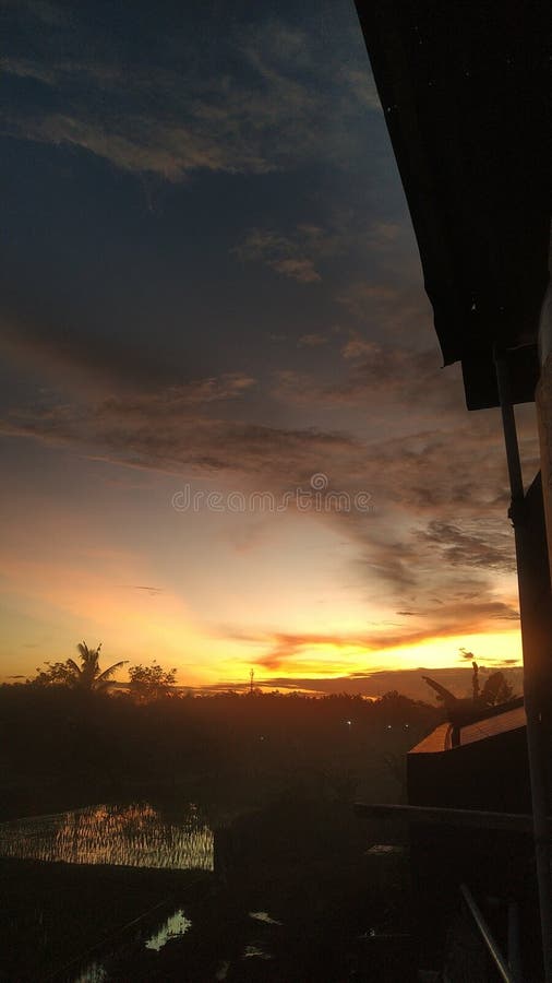 Potrait of Sunset at 6 pm stock image. Image of afterglow - 276011915