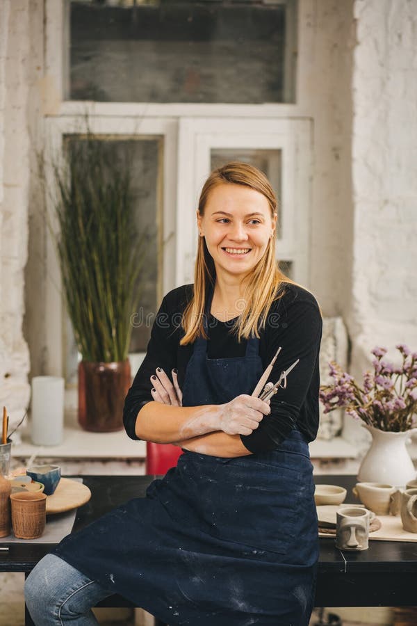 Pottery Master in the Potter Class Stock Image - Image of mold, pottery ...