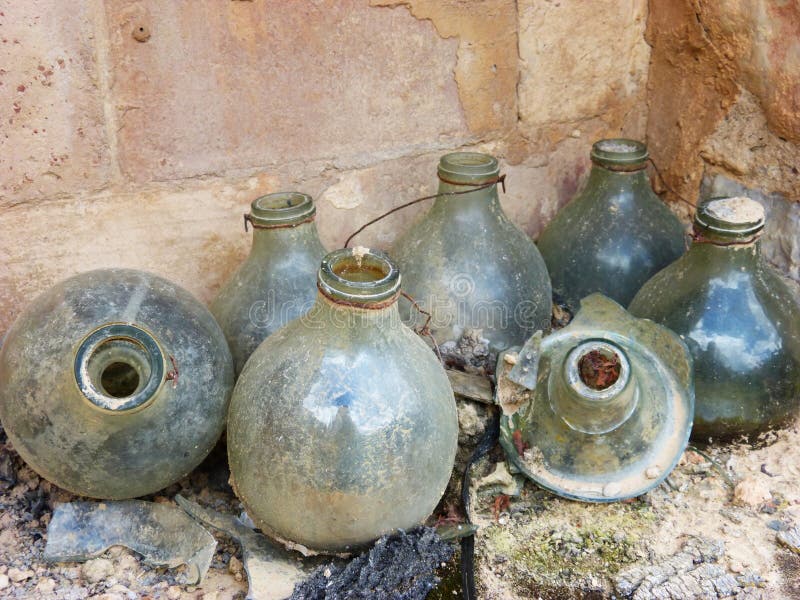Pottery, Tableware, Ceramic, Drinkware Picture. Image: 101030282