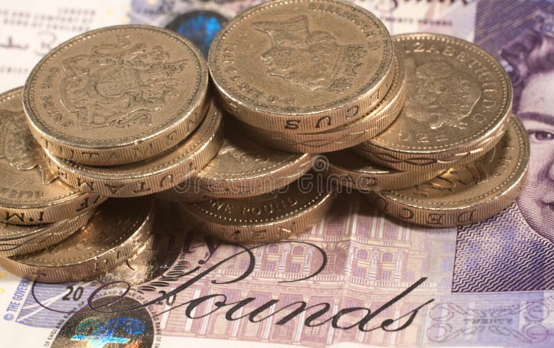 Pound coins editorial stock image. Image of pound, investment - 60285944