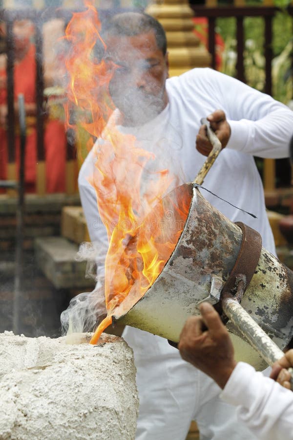 Pouring Liquid Metal into Mold Stock Image - Image of iron, liquid ...