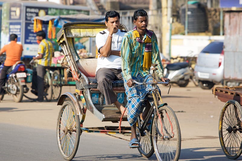 Pousse-pousse De Cycle Dans Puri Photo stock éditorial - Image du ...