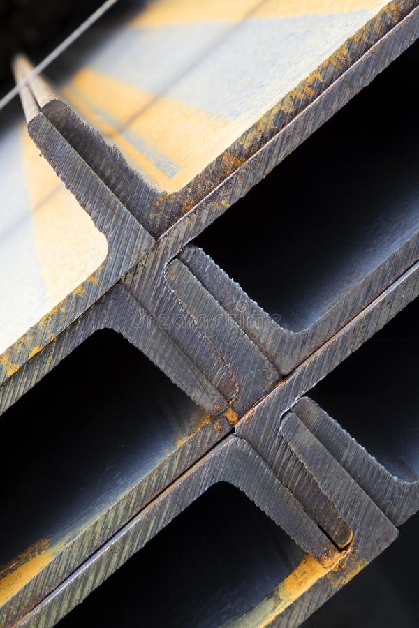 Poutres En Acier De Construction Photo stock - Image du barres, métal ...