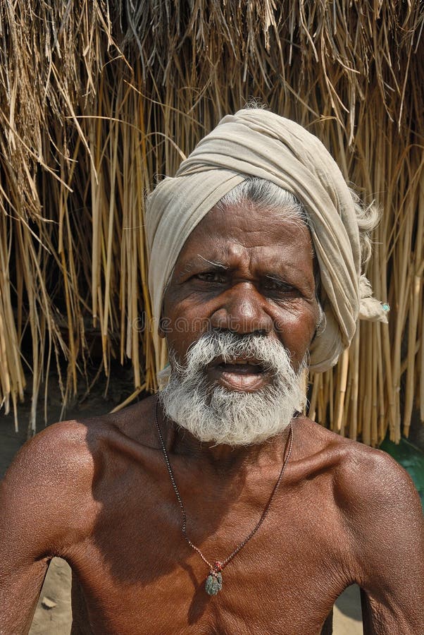 Poverty in India editorial photography. Image of asian - 40550917