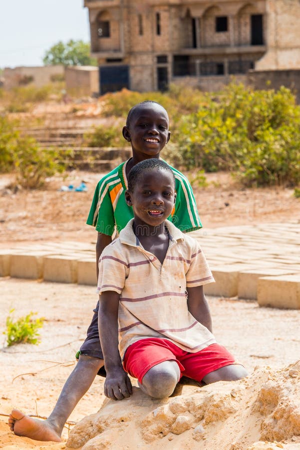 Povos em Senegal, África fotografia editorial. Imagem de preto - 49673687