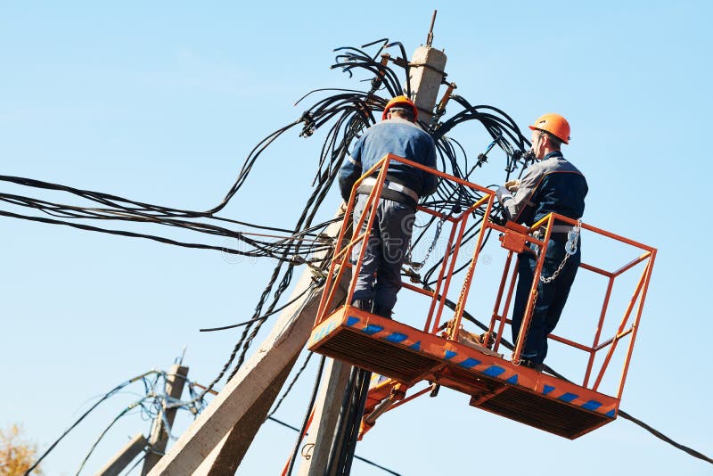 Lineman At Work