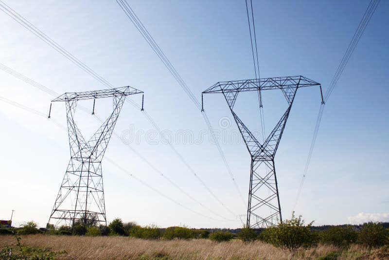 Power Line Tower Picture. Image: 13908751