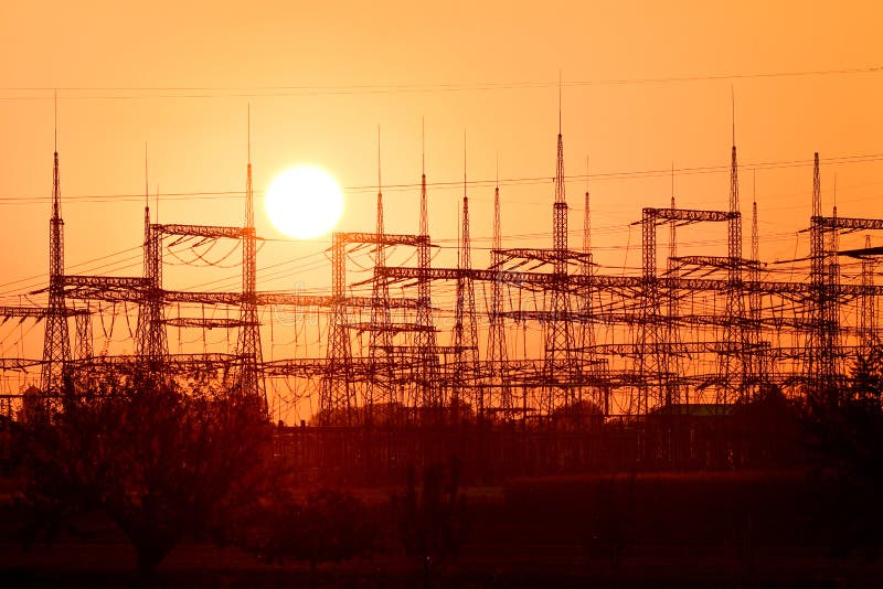 Power Lines, High Masts for Electricity Transmission, View at Sunset ...