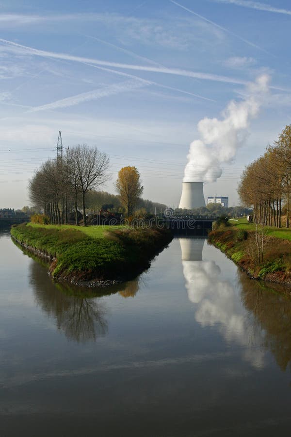 Ironbridge Power Station with River Severn Shropshire Stock Photo ...