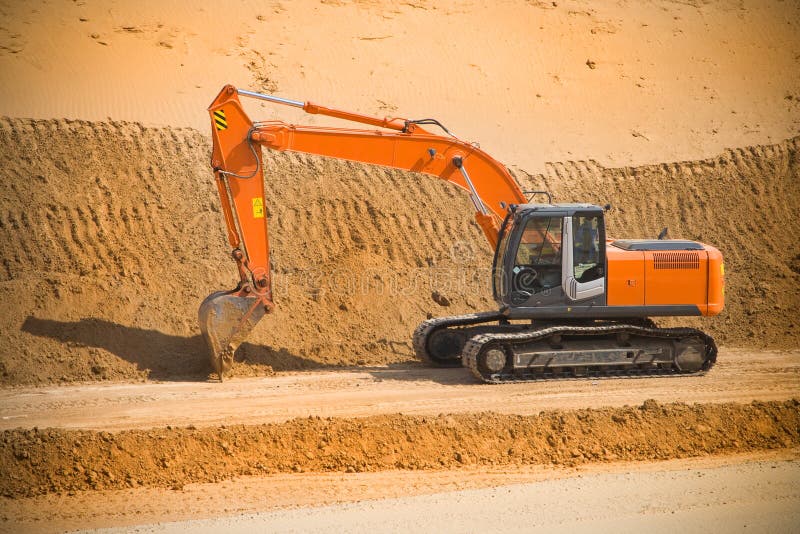 Power shovel stock image. Image of site, cloud, handful - 11818163