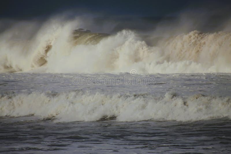 The Angry Waves, Tropical Cyclone Alfred, Maroochydore, Australia Stock ...