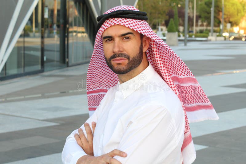 544 Arab Khaliji Man Stock Photos - Free & Royalty-Free Stock Photos ...