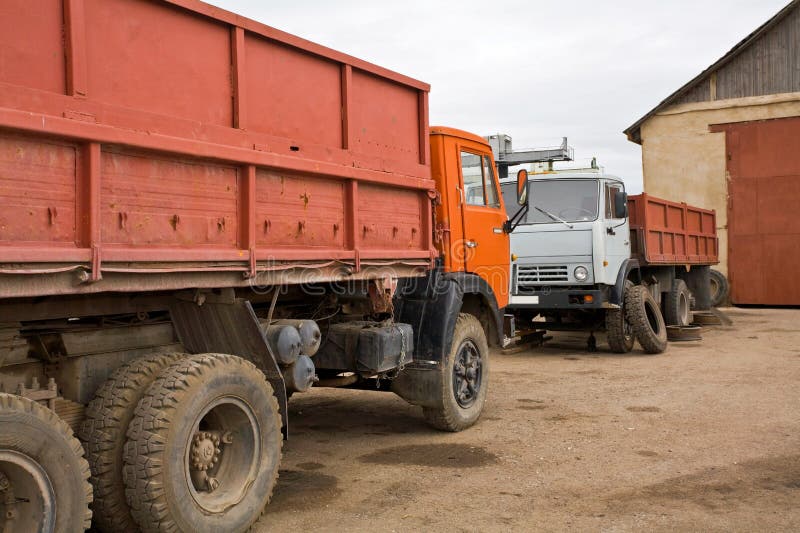 Powerful, Big Truck. Heavy Vehicles Stock Image - Image of building ...