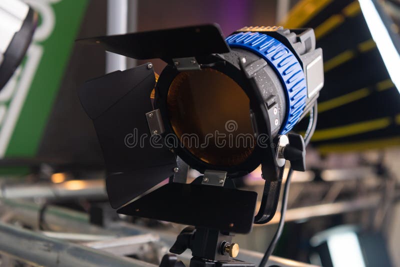 Powerful Light Source. Constant Light Spotlight. Impulse Monoblock with ...