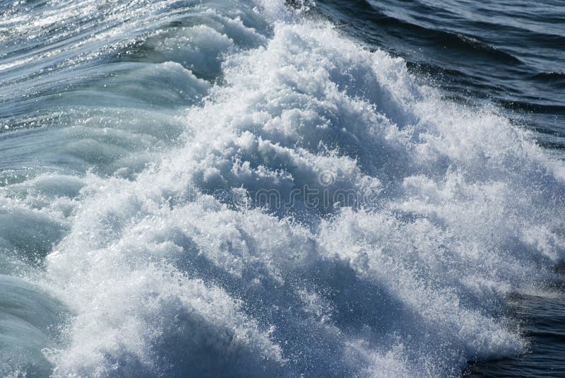 Powerful sea waves stock image. Image of waves, shore - 31500157