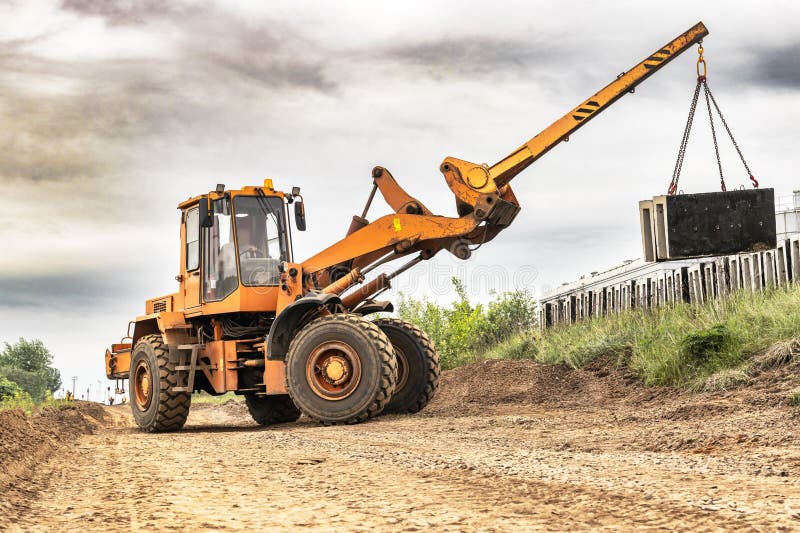 Powerful Wheel Loader for Transporting Bulky Goods on the Construction ...
