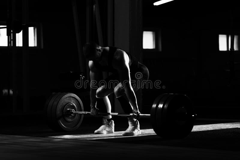Powerlifter-Mann Deadlift-Wettbewerb Stockbild - Bild von mann ...