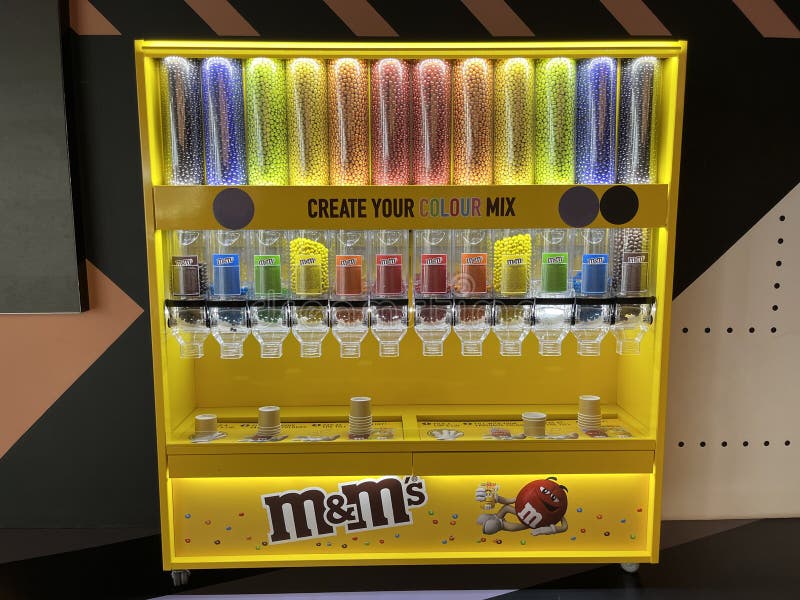 Candy vending machine editorial image. Image of treat - 188925495