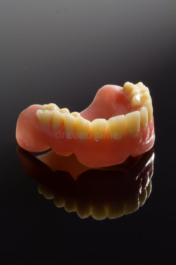 Prótesis total imagen de archivo. Imagen de artificial - 33347805