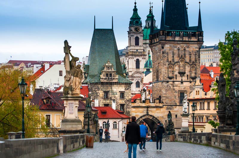 Praag is De Hoofdstad En De Grootste Stad Van Tsjechië Stock Foto ...