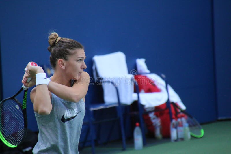 Simona Halep editorial photo. Image of practice, stadium - 157508231
