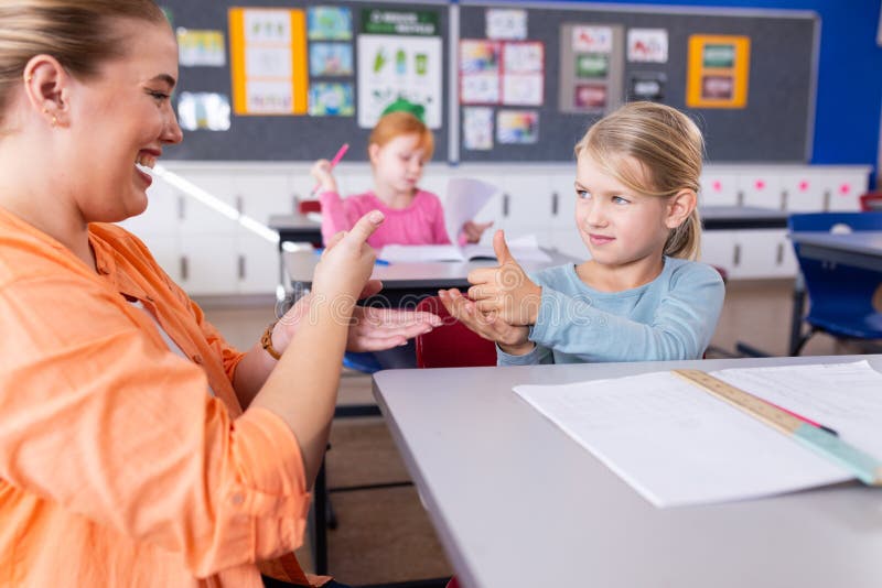 Sign Language Teacher Sign Language Teaching Assistant Career