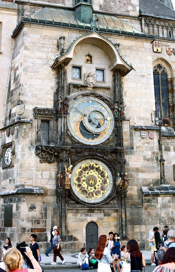 Prag Astronomische Uhr Oder Orloj an Alten Rathaus in Prag ...
