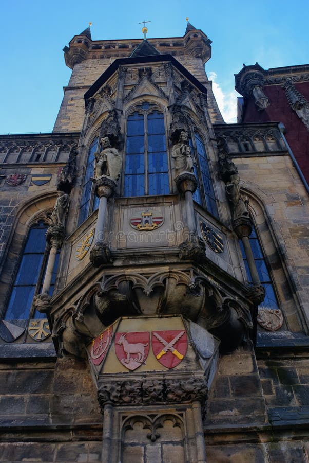 Altes Rathaus Prags am Sonnigen Tag Stockfoto - Bild von prag, quadrat ...