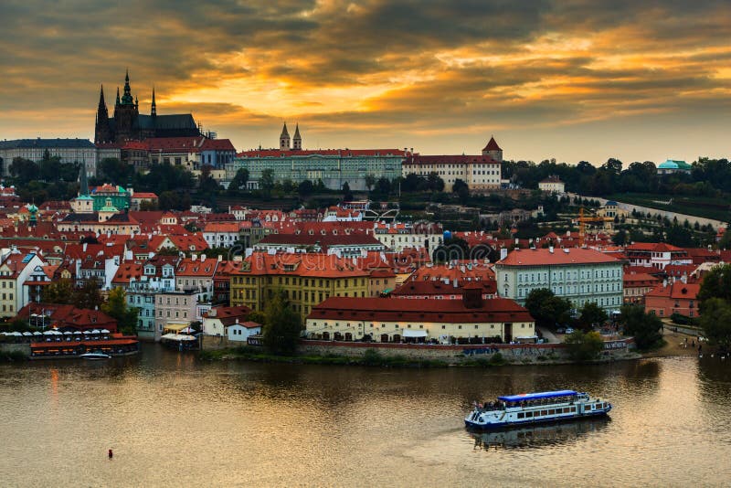 Prague Castle stock image. Image of boat, formation, night - 39151401