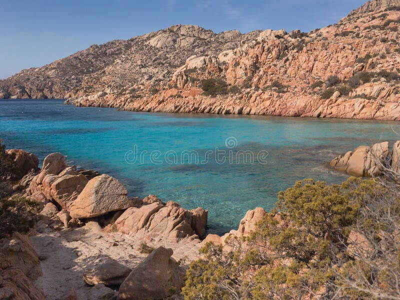 Praia De Cala Bianca Na Ilha De Caprera Imagem de Stock - Imagem de ...