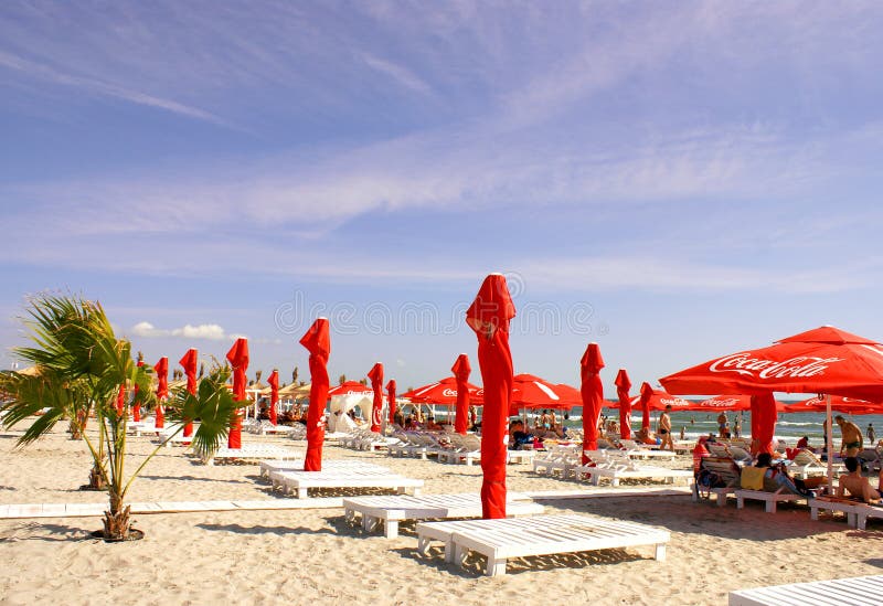 Praia De Mamaia Na Costa Do Mar Negro Imagem Editorial - Imagem de ...