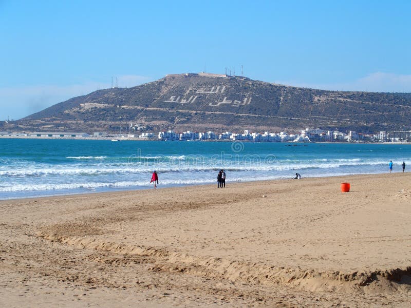 Praia Na Cidade De Agadir Em Marrocos Em 2016 Imagem de Stock Editorial ...